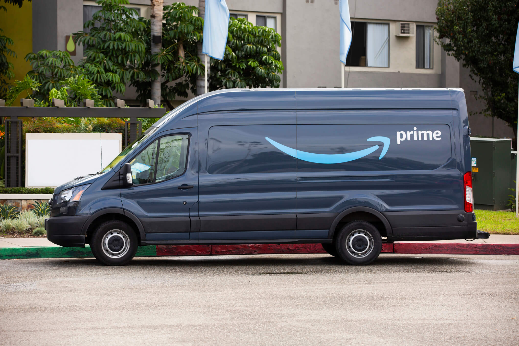 What to Do if You’re in an Accident with an Amazon Driver - Casper ...