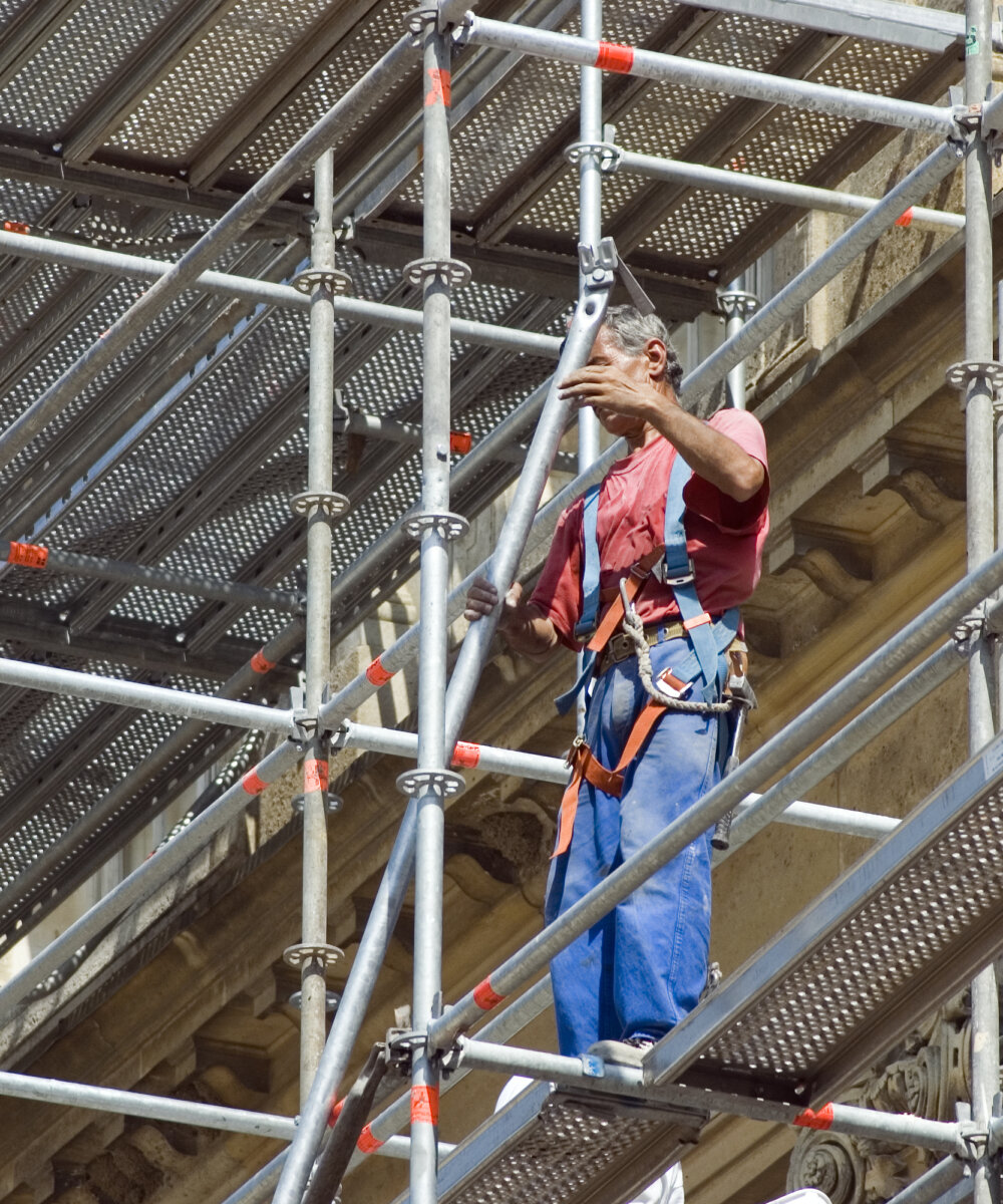 Scaffolding Falls Liability and Prevention | Casper, Meadows, Schwartz ...
